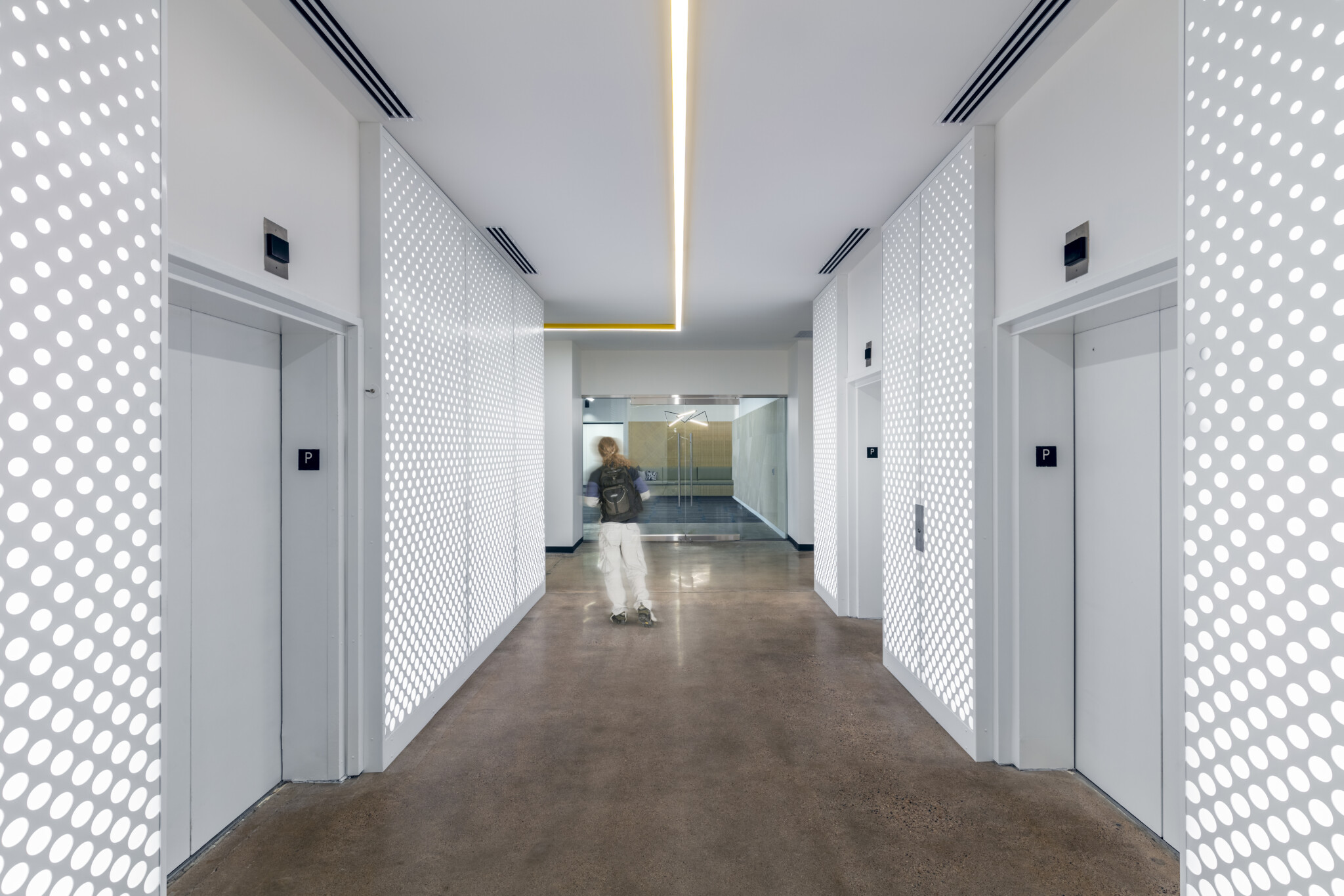 Office Building Interior Design | Amenity Centers | PDO (Phoenix Design ...